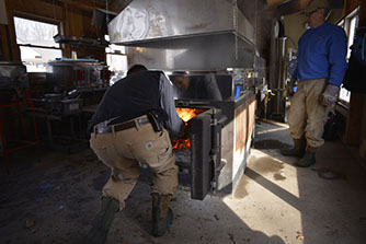 Boiling | Somerskogen Sugarbush - 100% Pure Minnesota Maple Syrup